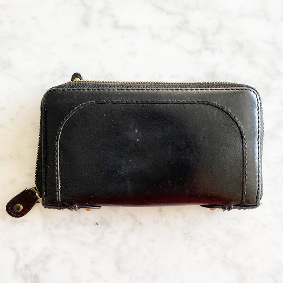 Banana Republic | Accessories | Banana Republic Wallet In Black | Poshmark